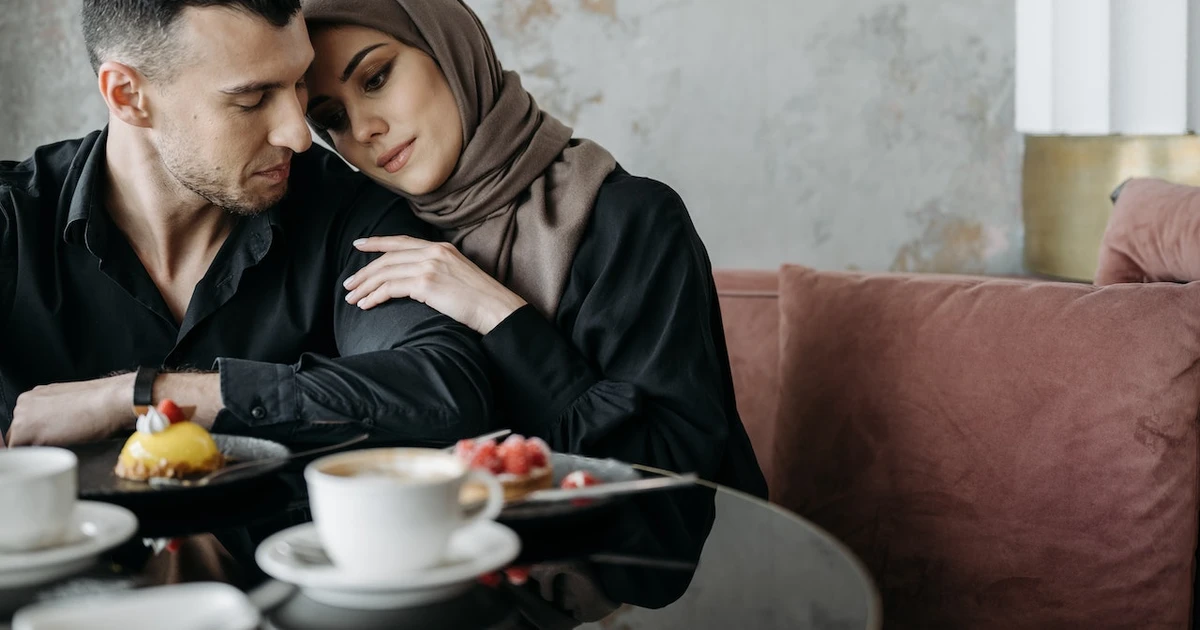 Life Path 1 And 5 Love Compatibility - Exploring The Relationship Dynamics